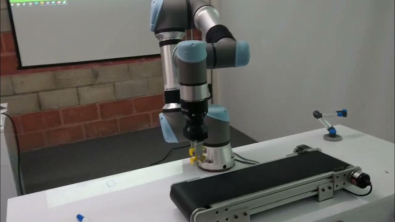 Prácticas con Robot UR5 Universal Robots serie E - YouTube