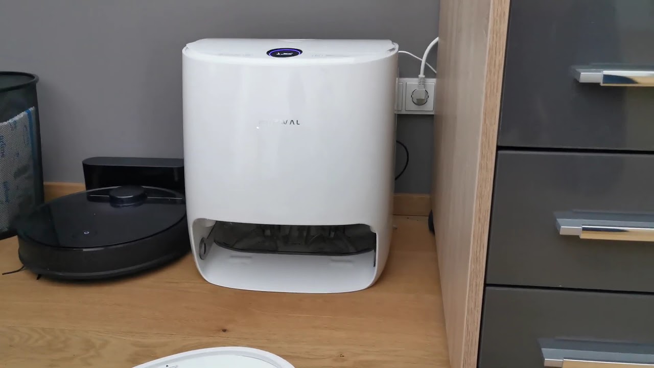 Narwal Robotics self cleaning - YouTube