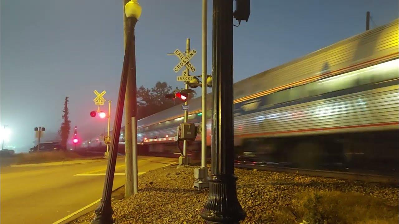 Amtrak Northeast Regional Train #88 Barrels Westbound through Suffolk, Va. - YouTube