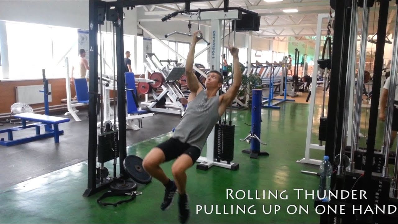 Rolling Thunder pulling up on one hand - YouTube