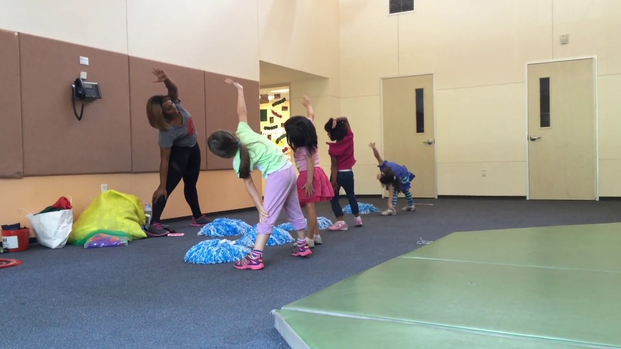 CHEERLEADING -- Warm Up Stretching - YouTube