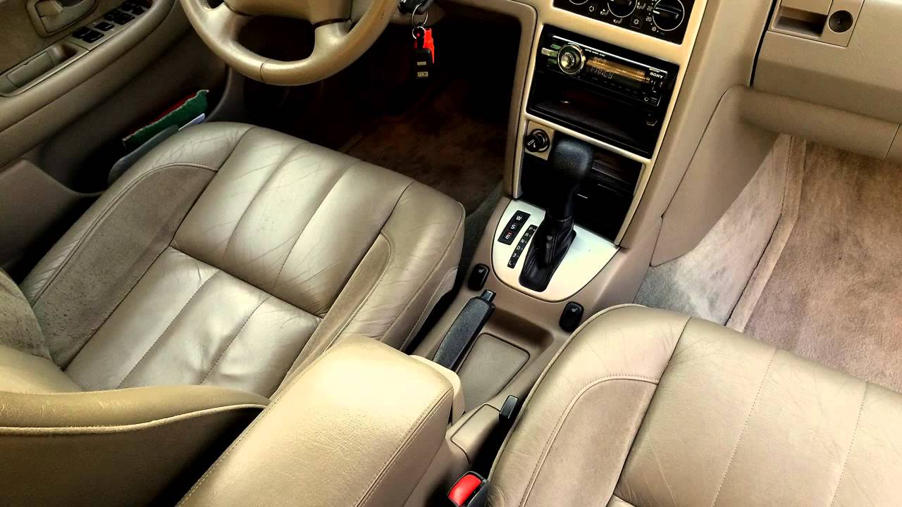 Volvo V90 - The Grand Lady - YouTube