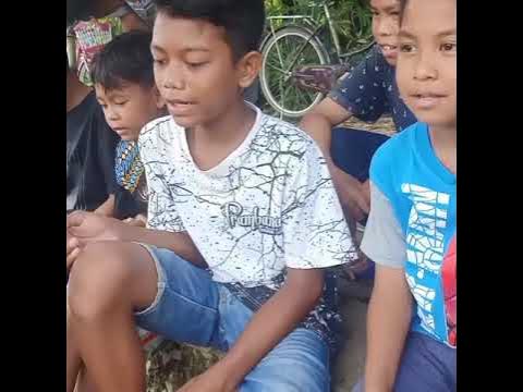Bebuhan nonton bokep terciduk - YouTube