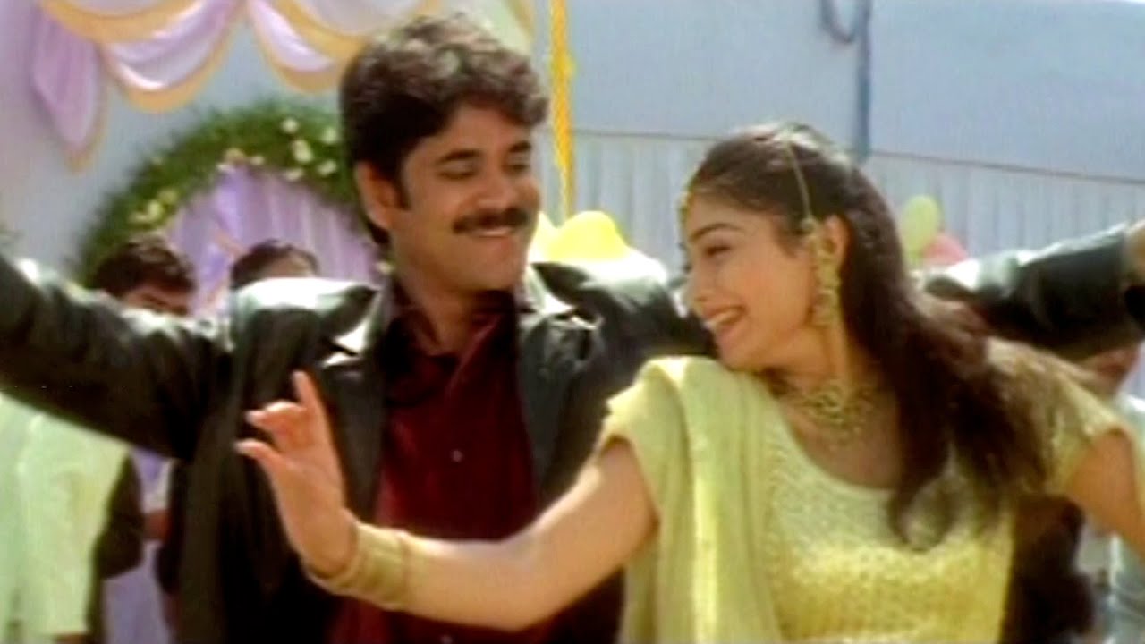 #Santosham Movie Video Songs - Diri Diri Diridi - Nagarjuna, Shriya ...