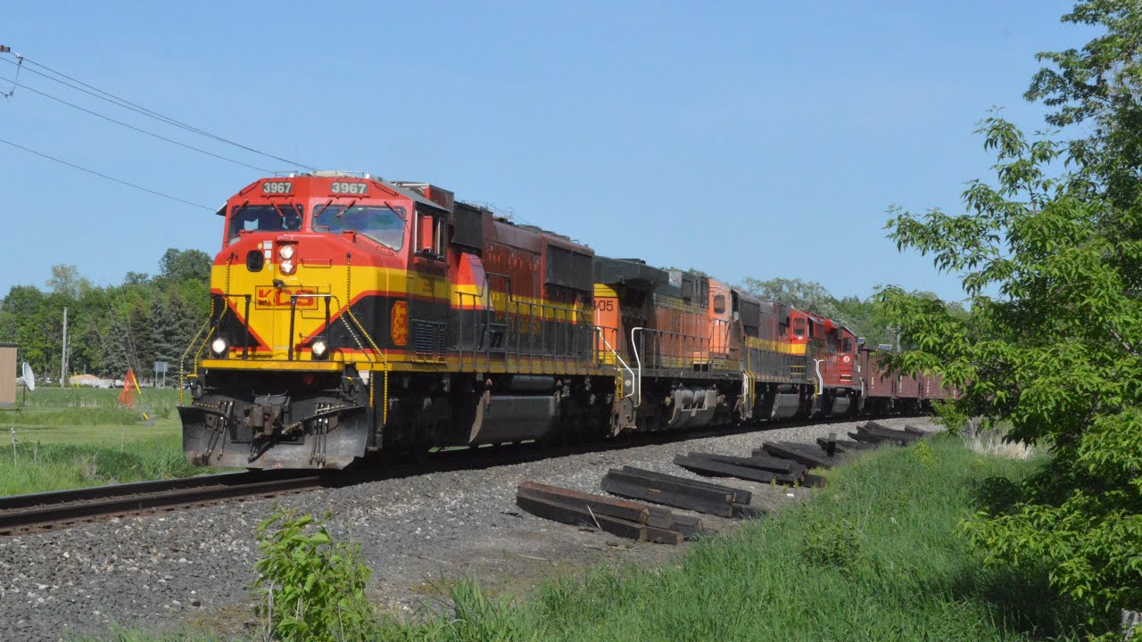 KCS 3967 leads CPKC 3GPS unloading ballast - YouTube