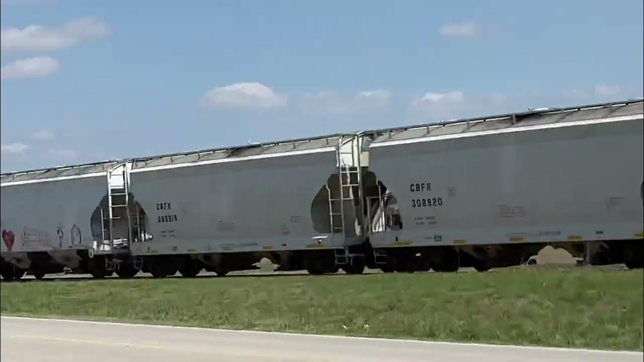 BNSF Manifest Train Through Verdigris, OK (With CN Power And Tanks) - YouTube