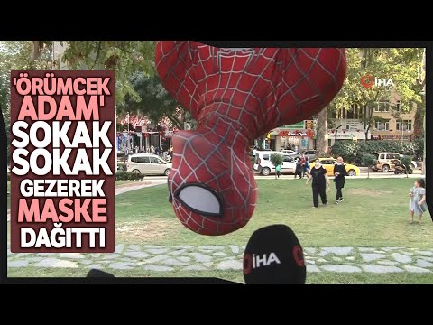 Sokakta Karşılarında 'Örümcek Adam'ı Görenlerin Ağızları Açık Kaldı