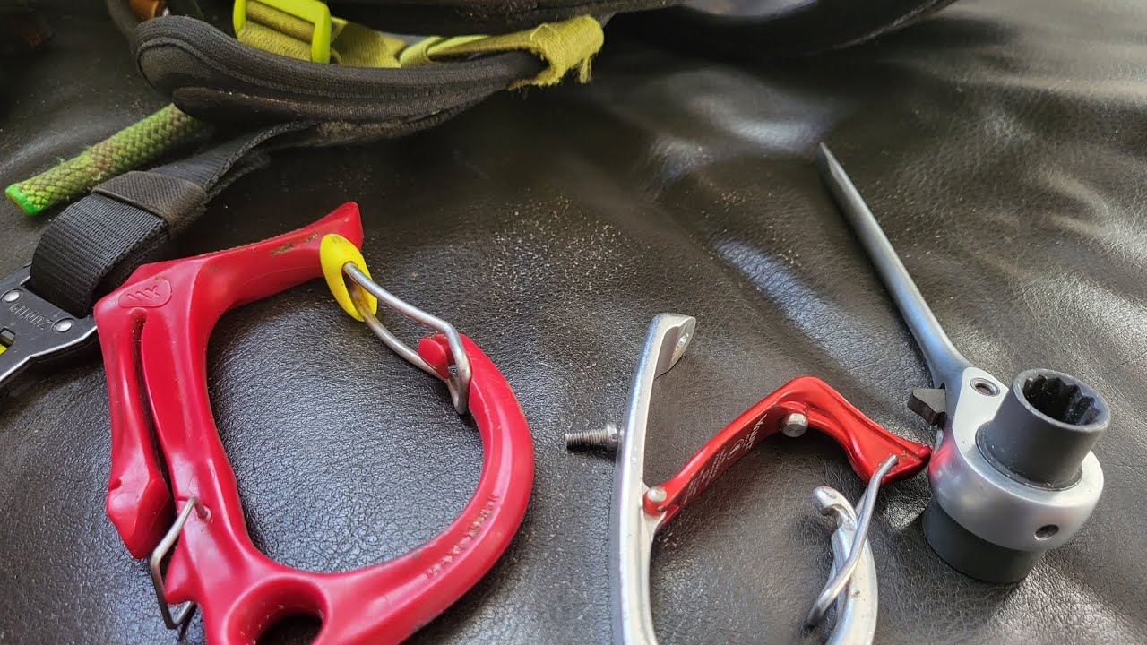 Arborist harness set up - YouTube