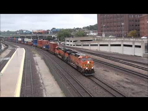 BNSF #5032 Leads EB Stacktrain. Kansas City, MO 9/10/22 - YouTube