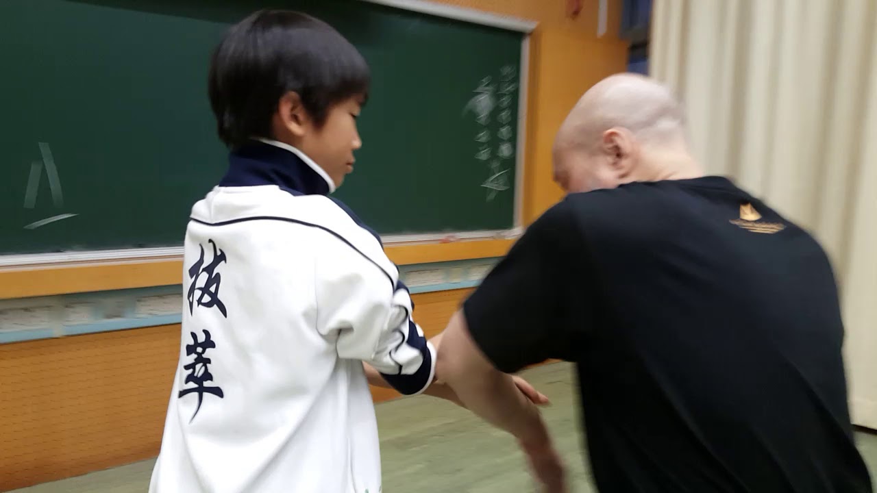 Eason Tang did VT positioning with Sifu Cliff - YouTube
