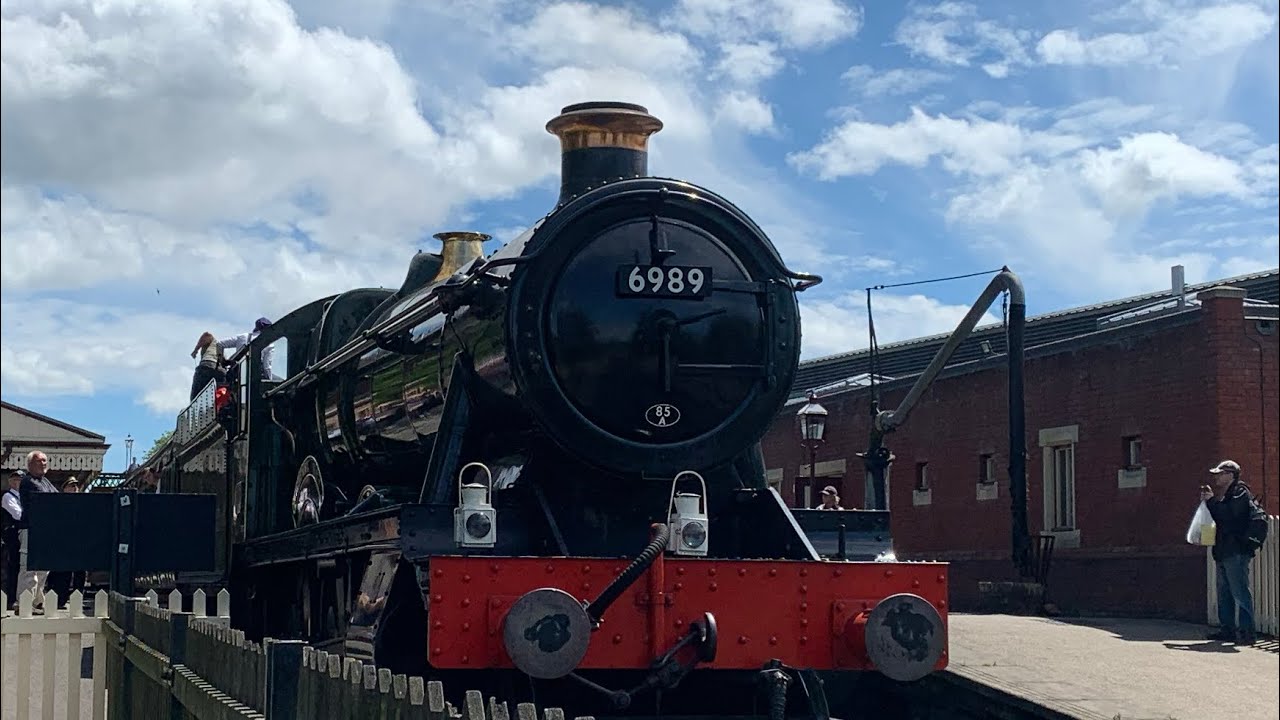 GWR Hall class (two tone) - YouTube