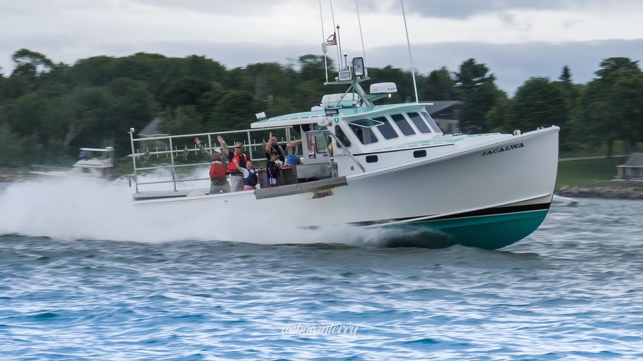 Long Island, Maine Lobster Boat Races - YouTube