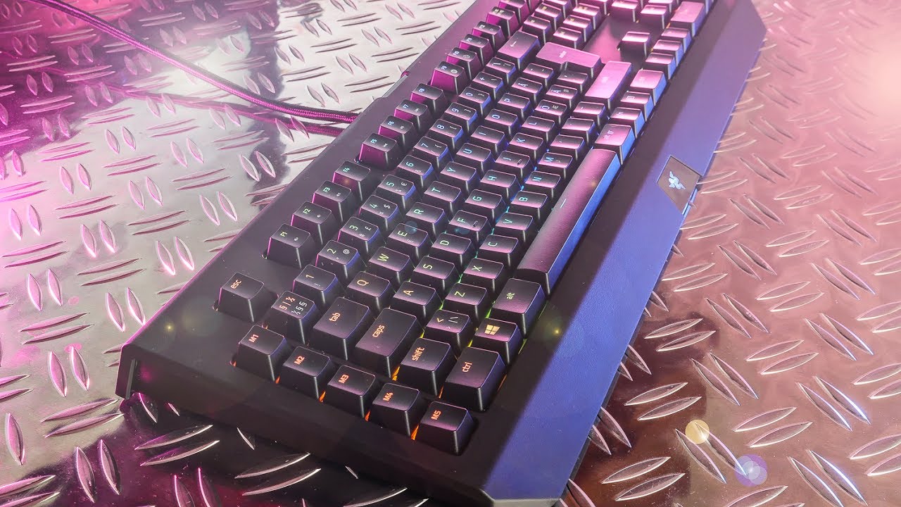 Razer Blackwidow Chroma V2 REVIEW: 16,8 million colors - YouTube