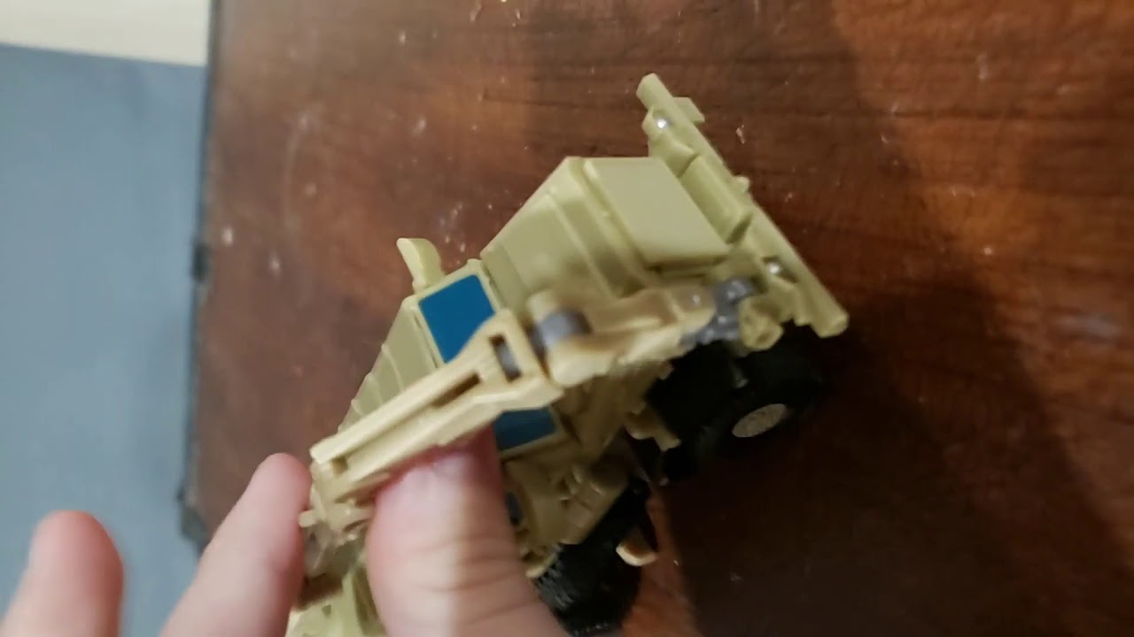 The review on Transformers Studio Series 33 Bonecrusher - YouTube