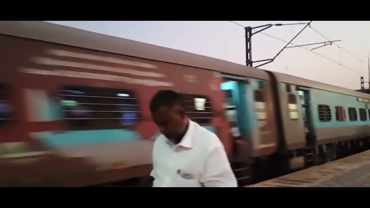 12635 CHENNAI MADURAI VAIGAI SUPERFAST EXPRESS WITH MAJOR OFFLINK WAP7 ...