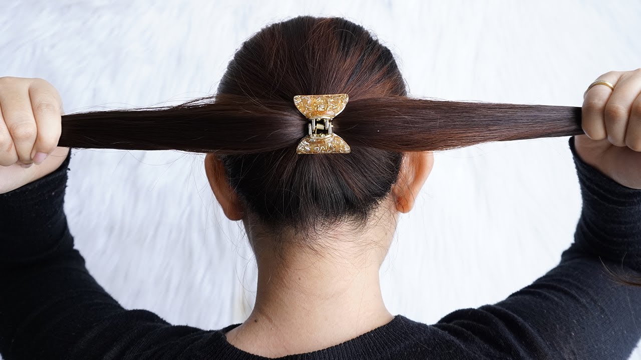 Juda Bun Hairstyle With Small Clutcher | Prom Hairstyle For Ladies ...