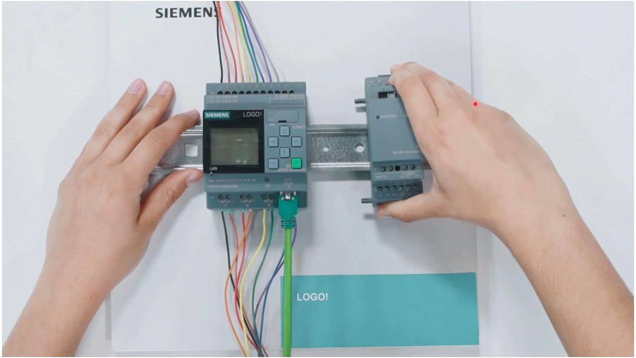 MasterClass Siemens: Mini PLC LOGO 8! con conexión en la nube - YouTube