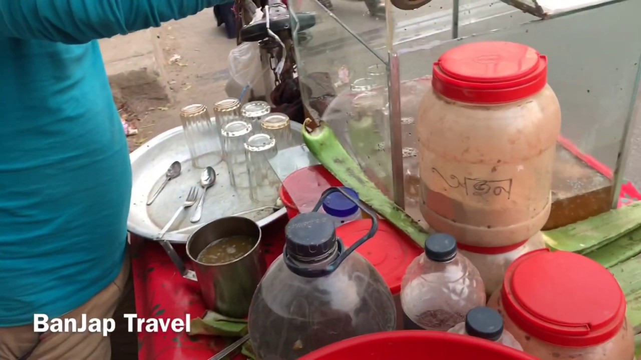 Bangladeshi street food: ভেসজ শরবত। elobera shorbot | Borhanuddin bazar ...