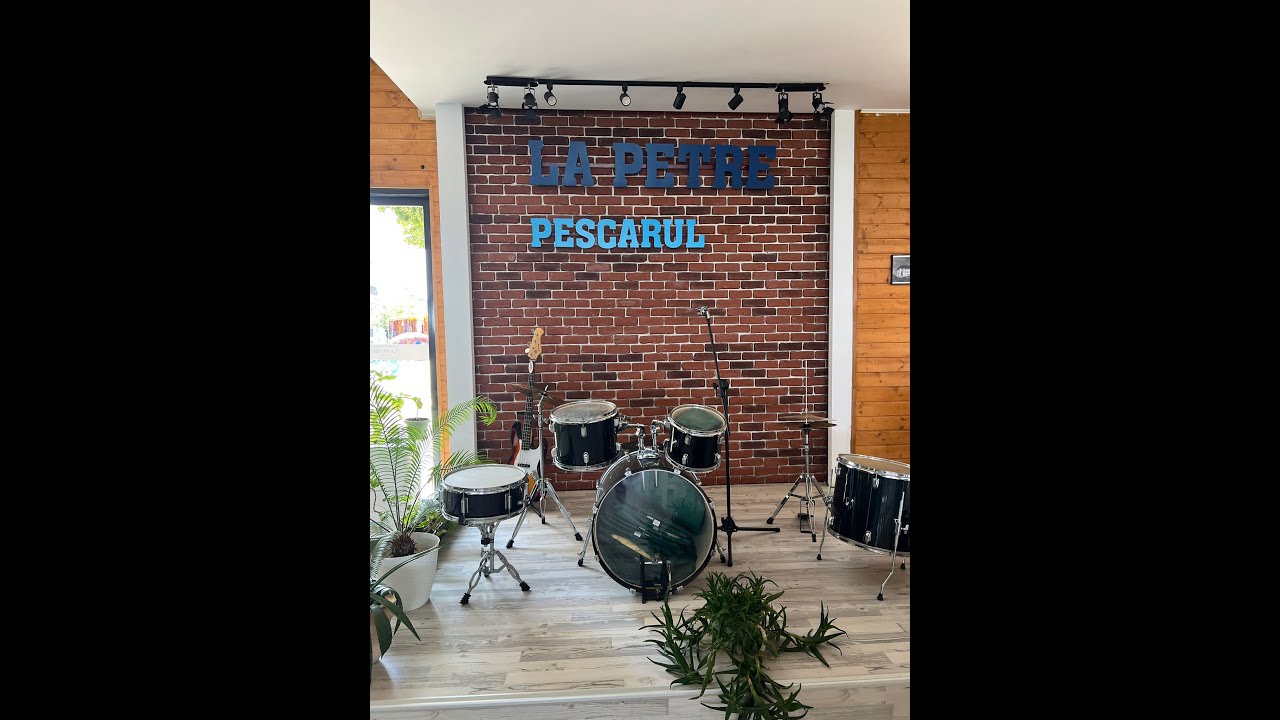 La Petre Pescarul, Dad's Restaurant - YouTube