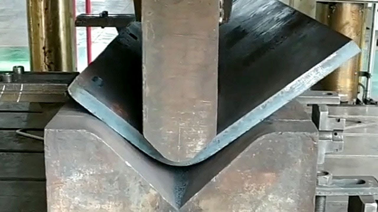 Extremely Dangerous Mechanical Mechanic Factory With Skillful machines ...