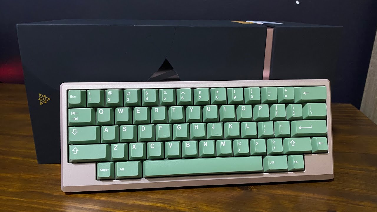 Arc60 Plateless with Sarokeys OG switches - YouTube