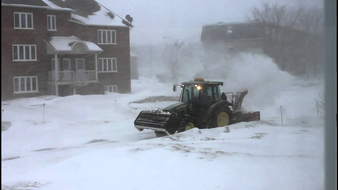 Big Snowblower in Action , Canada 2011 - YouTube