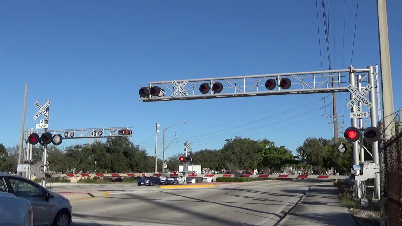 Powerline Rd. (FL 845) Railroad Crossing Oakland Park, FL - YouTube
