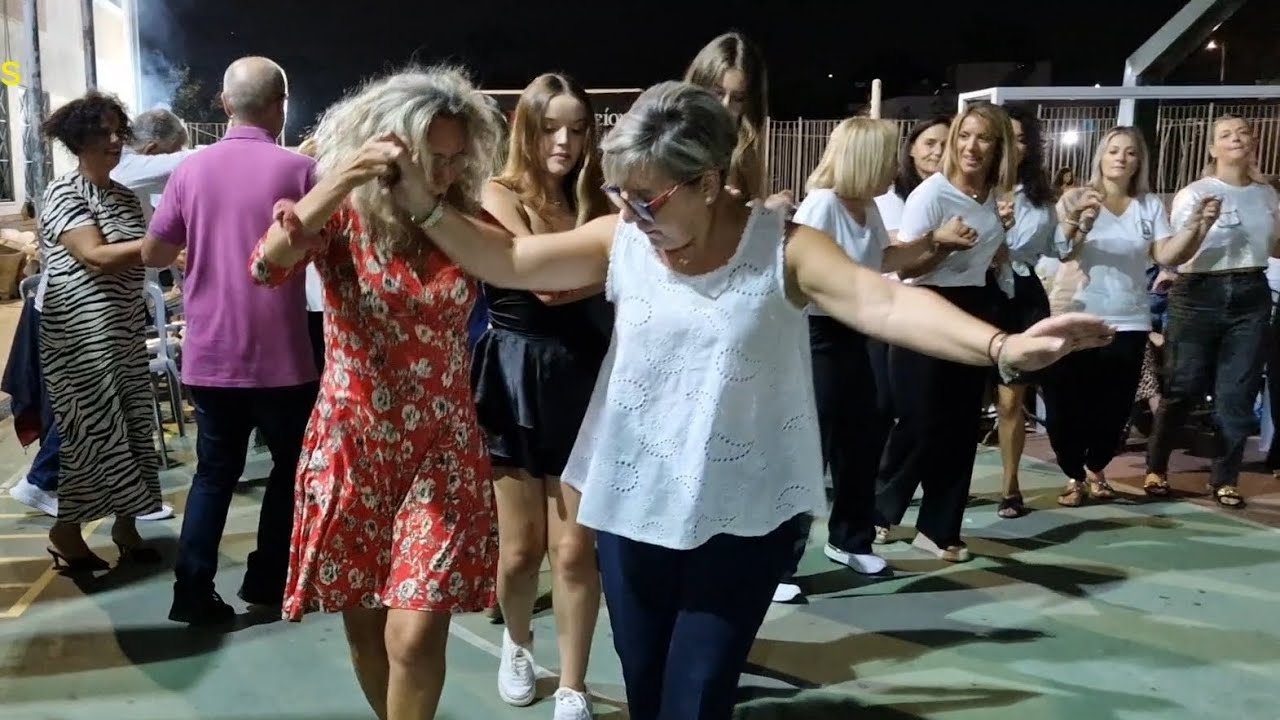 ΑΝΔΡΙΑΝΑ ΜΟΚΑ Τραγούδι - Παναγιώτης Τσιαγκούρης κλαρίνο - YouTube