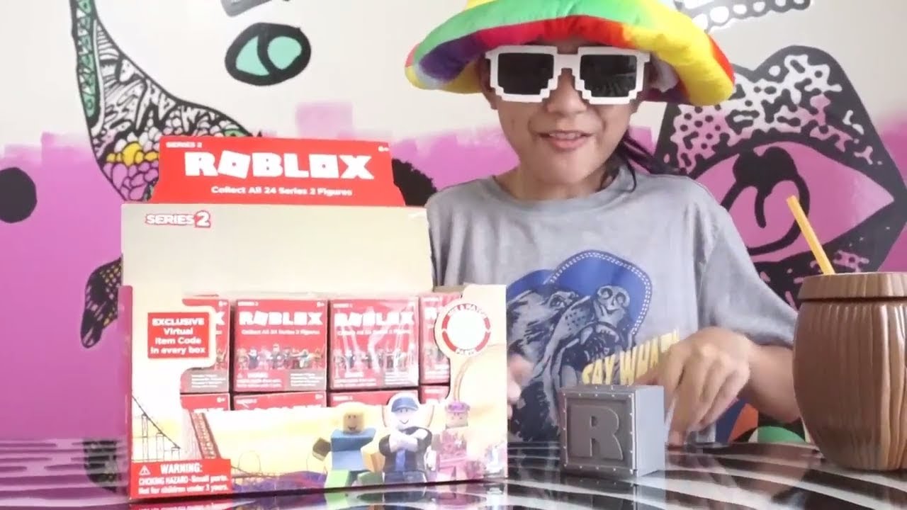 😆 ROBLOX TOYS SERIES 2 UNBOXING MYSTERY MINIFIGURES FULL CASE - YouTube