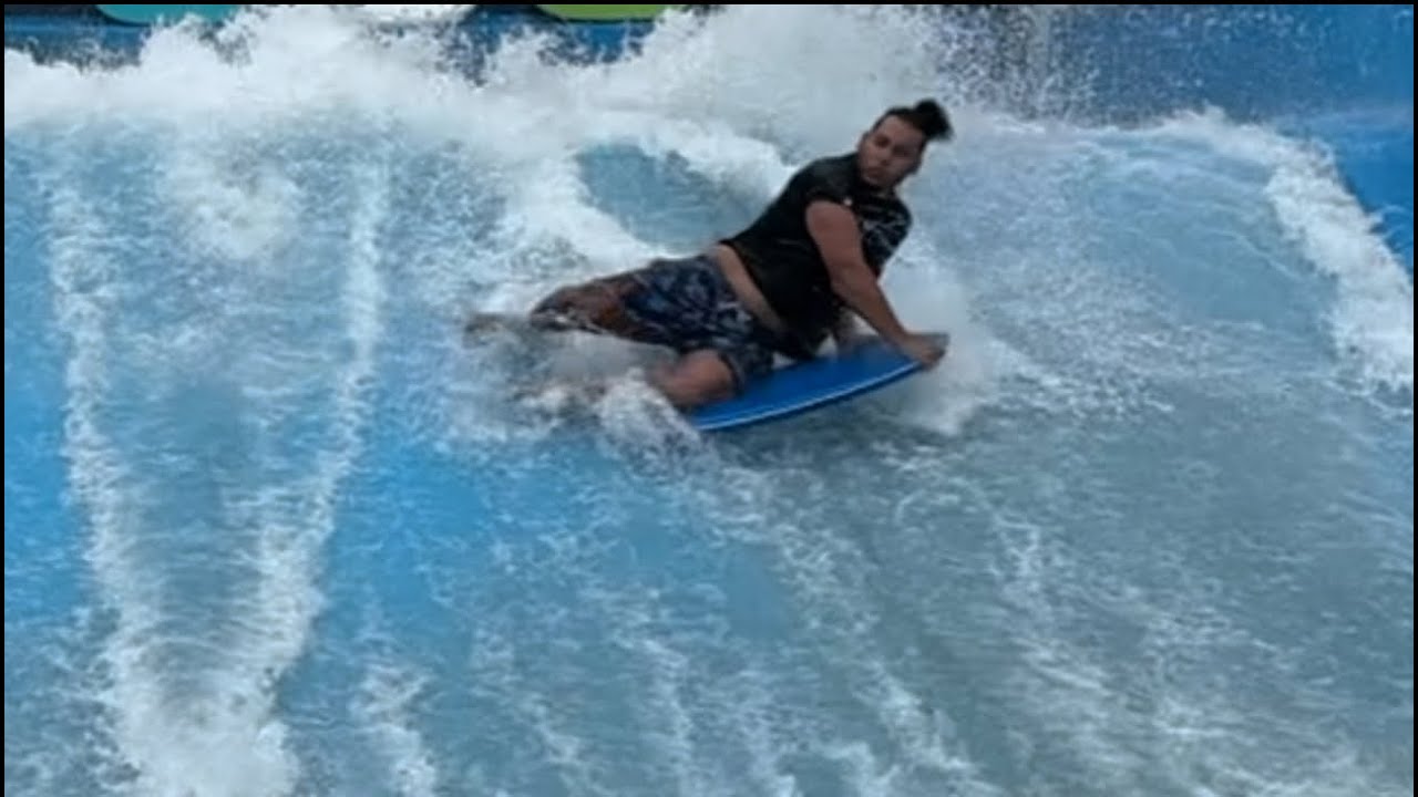 How to Hyperhubb on the flowrider - YouTube