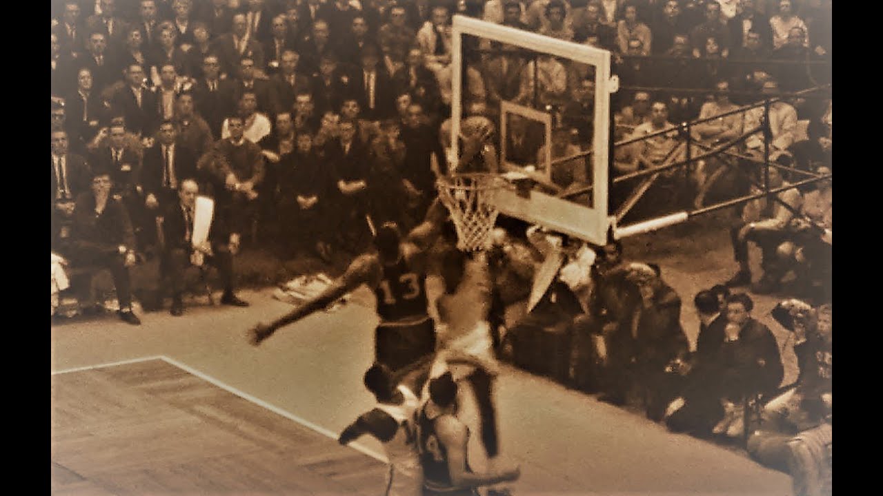 Wilt Chamberlain Legendary Block on Russell in the Finals in HD! - YouTube