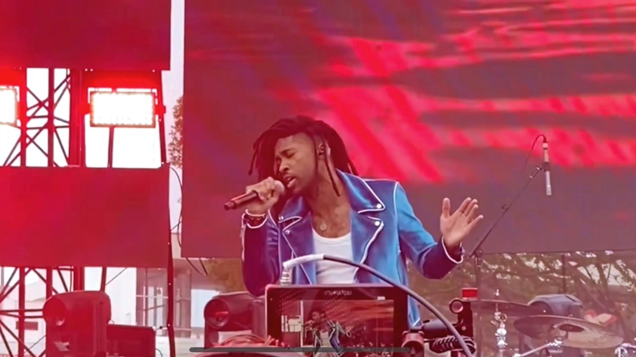 Doug Locke - Freedom 90 live at OUTLOUD music festival at WeHo Pride ...