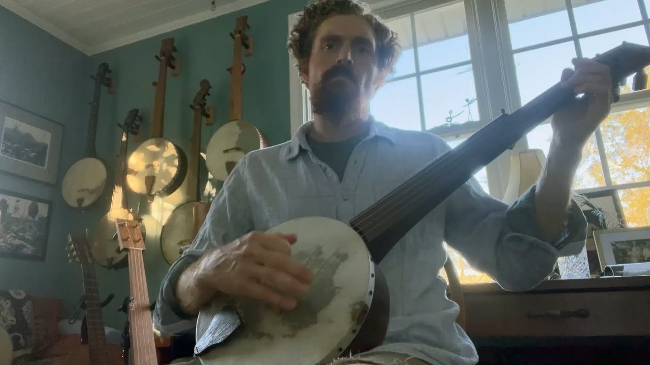 "Old Molly Hare" — The Upcountry Banjo Company - YouTube