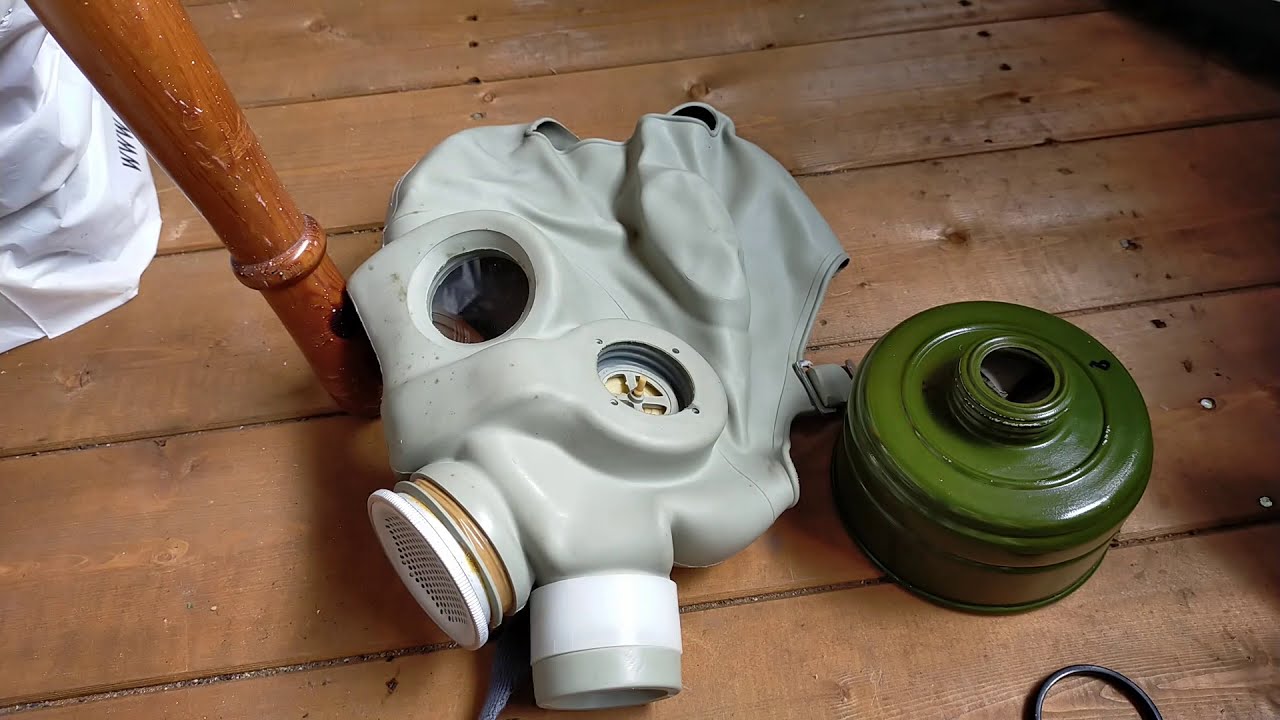 Hungarian 70m gas mask review | respirator reviews - YouTube