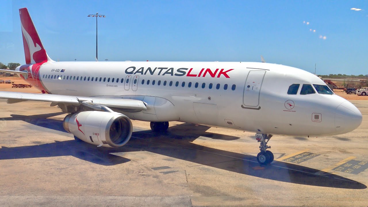 QantasLink Airbus A320 economy class review - Broome to Perth - YouTube