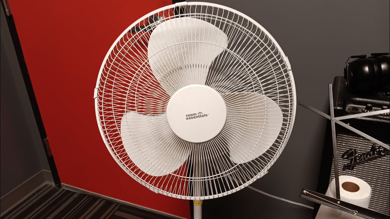 Room Essentials 16" oscillating pedestal fan in white - YouTube