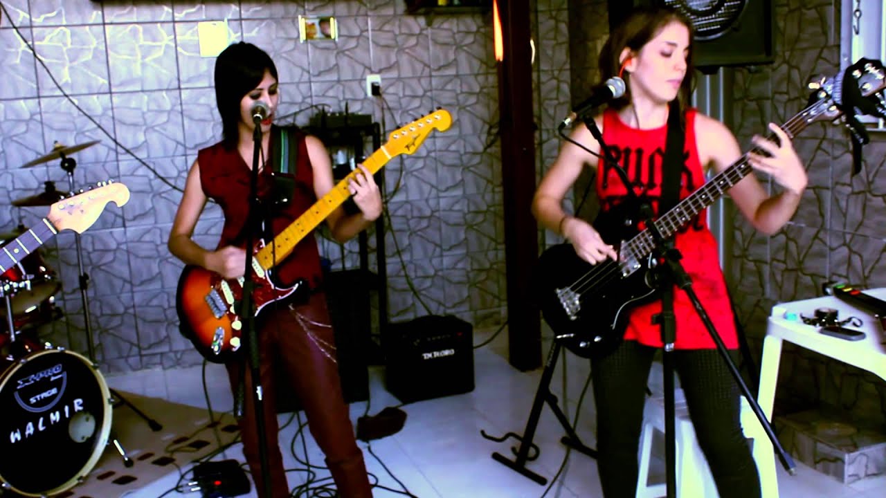 KICKIN' ROCKS - Cherry Bomb (The Runaways cover) - YouTube