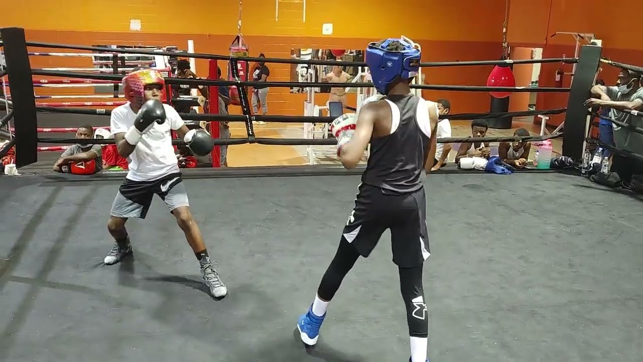 SPAR WARS - FUTURE WORLD CHAMPIONS - DAMIEN SHAKE N BAKE COOK VS LEVAR ...