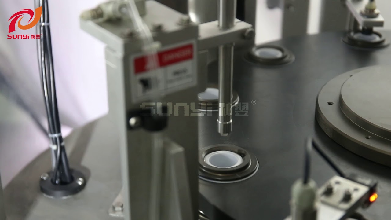 face mask cosmetic filling and sealing machine - YouTube