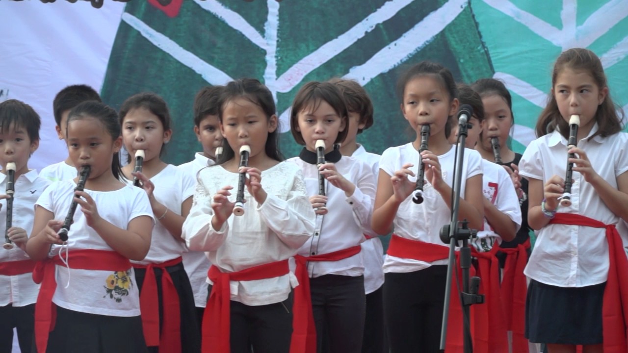 Grade 3 – Frodo’s Bag (recorders) - YouTube