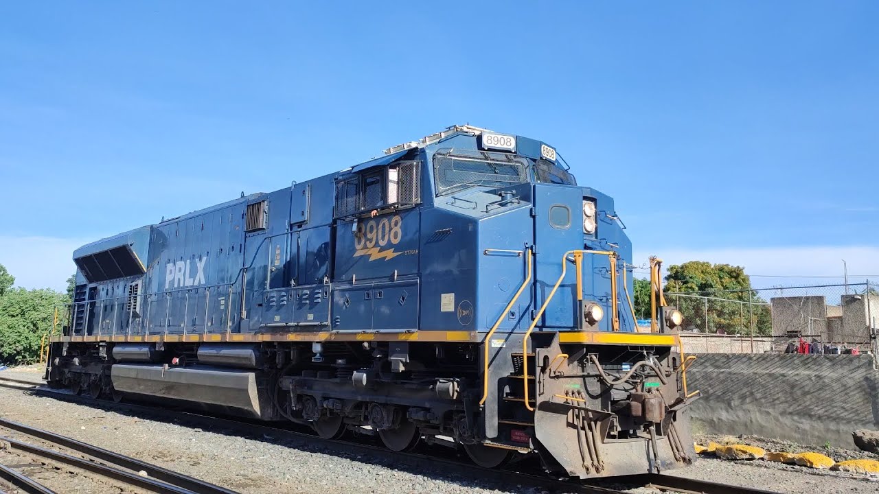EMD ST70AH PRLX T4!! 🚂🛤️🔵 - YouTube