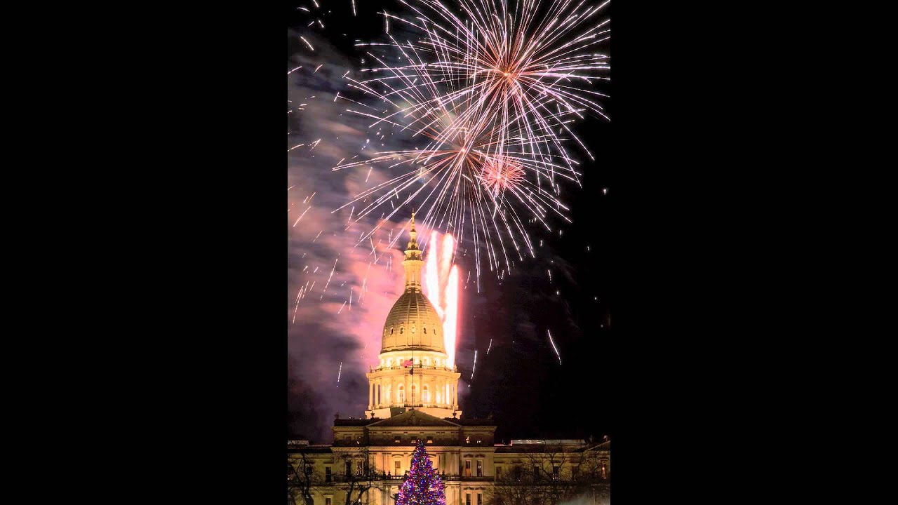 Michigan Capitol Fireworks Time Lapse - YouTube