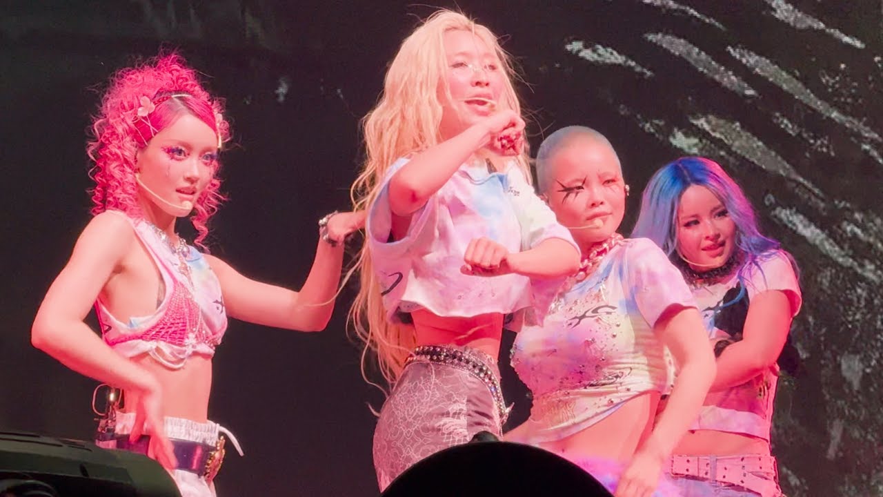 241021 ’IYKYK’ XG - World Tour ‘The First Howl ’ - Chicago, IL 4K60 HDR ...