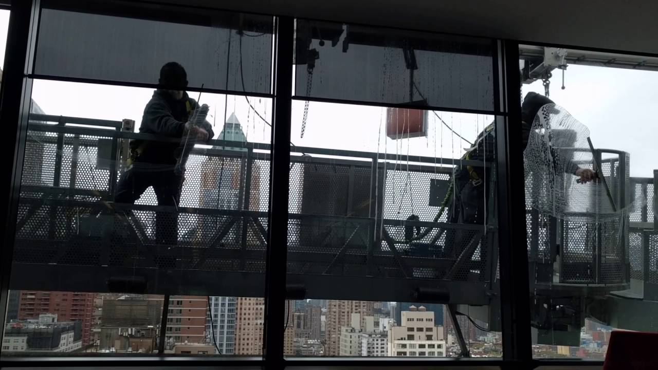 Window Washers at NYC Hearst Tower - YouTube