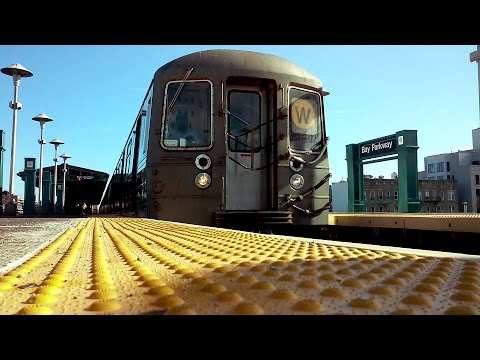 [MTA]: Astoria / Ditmars Boulevard Bound R68 (W) Train via West End ...