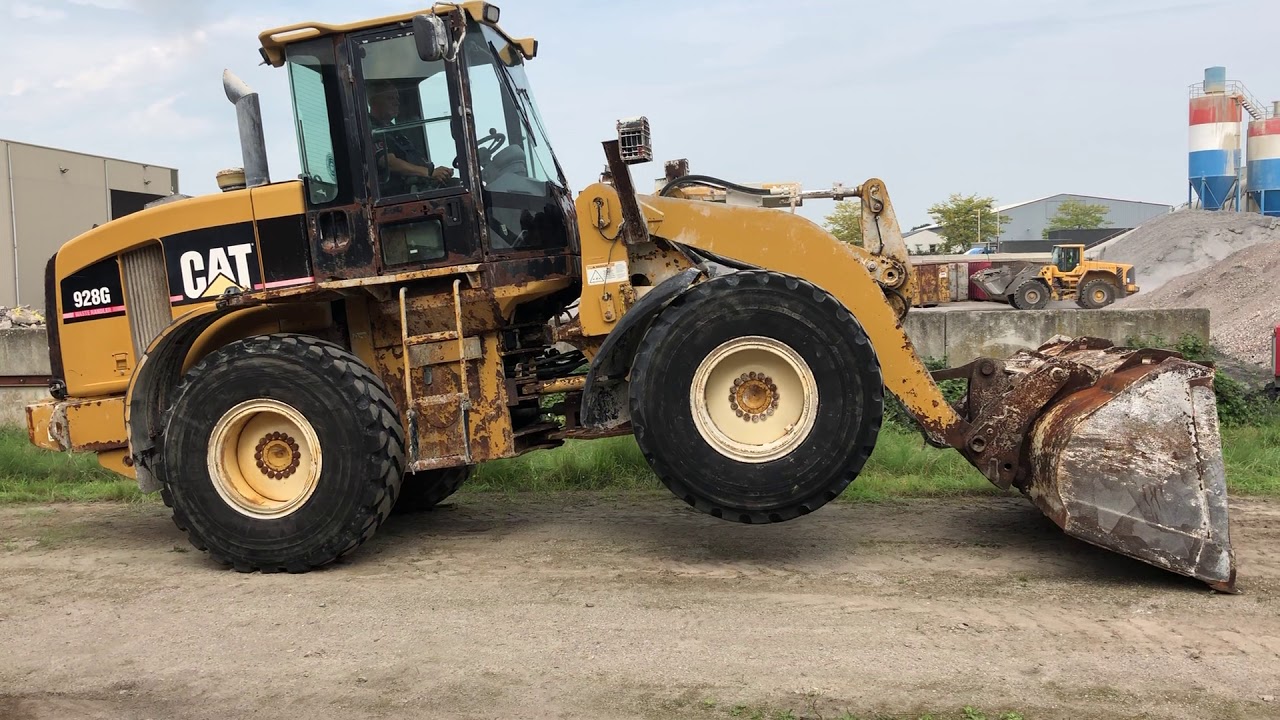 2005 Caterpillar 928G demo 2 @ BIG Machinery BV - YouTube