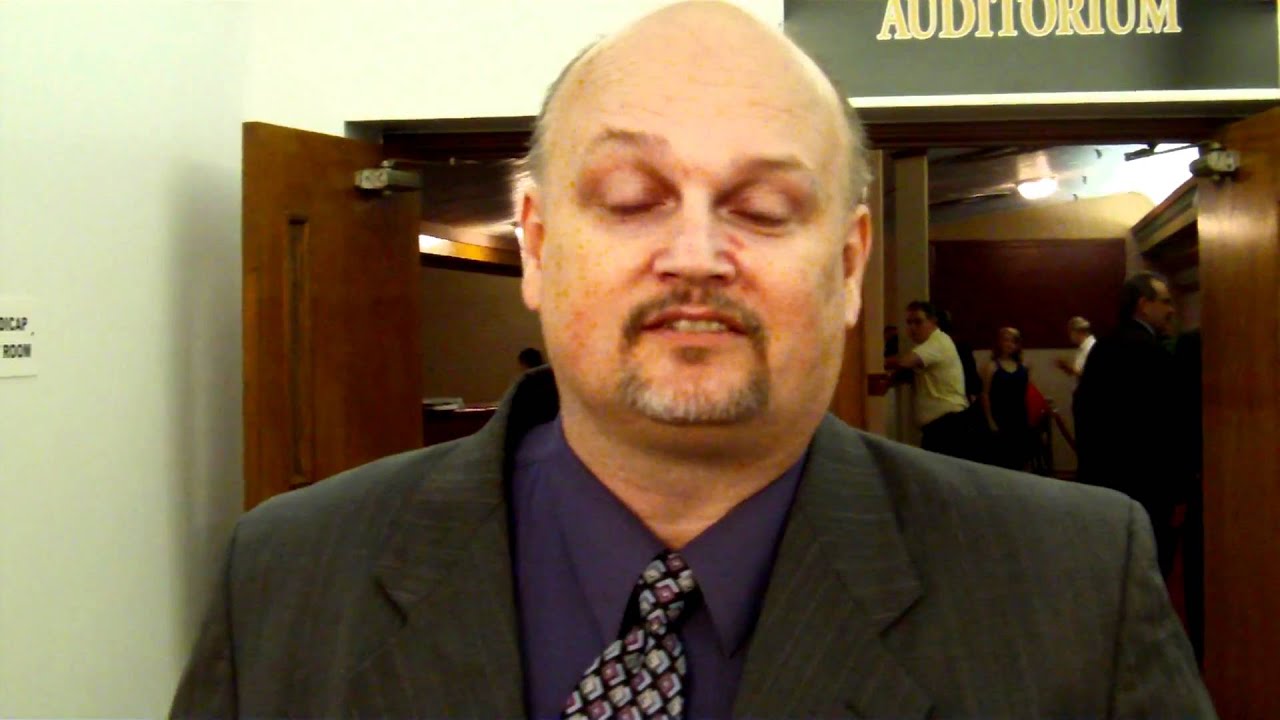 Dean Taylor gives 2011 best wishes - YouTube