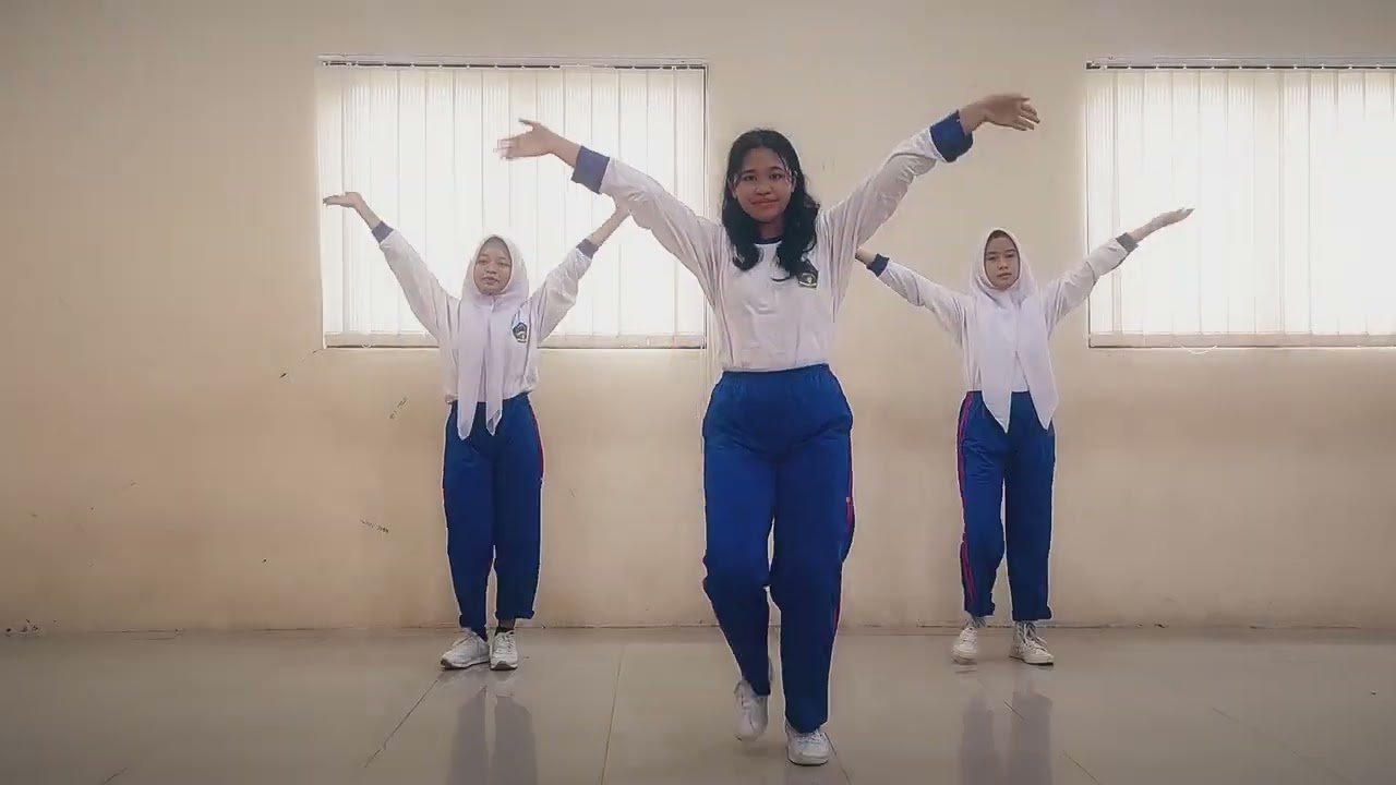 Senam P5 SMA Negeri 7 Tangerang Selatan - YouTube