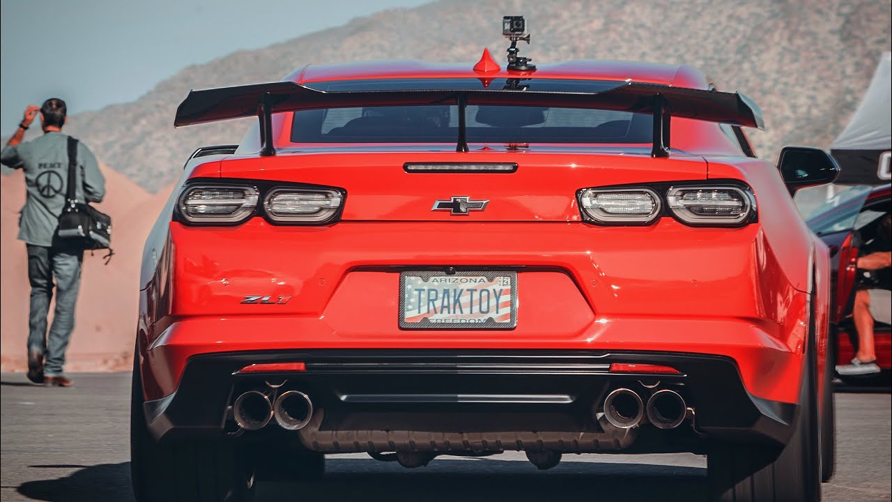 Chevrolet Camaro ZL1 VS Ford Mustang Shelby GT350R // Apex Motor Club ...
