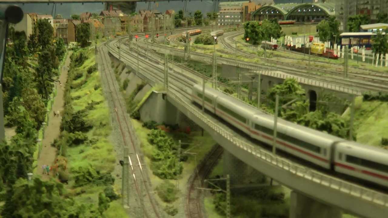 LOXX Miniaturwelten Berlin im Alexa, Modellbahnanlage Teil 1 - YouTube